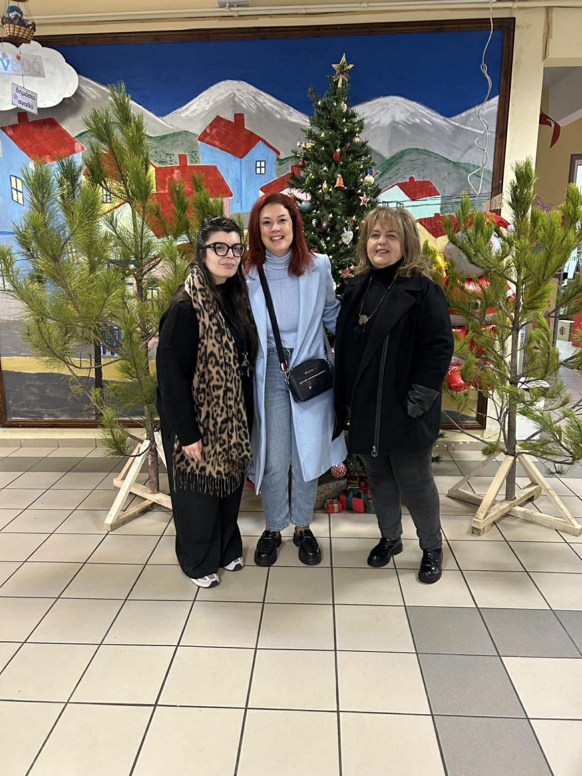 ΧΡΙΣΤΟΥΓΕΝΝΙΑΤΙΚΑ ΔΕΝΤΡΑ, ΤΟ ΓΙΟΡΤΙΝΟ ΔΩΡΟ ΤΗΣ ΔΗΜΟΤΙΚΗΣ ΚΟΙΝΟΤΗΤΑΣ ...